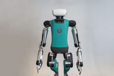Meet the world’s first human-centric logistics robot at ProMat 2023 ...